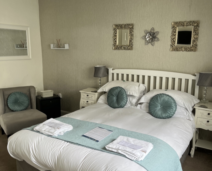 Tides Reach Guest House - Boutique Hotel - Mumbles - Swansea - Wales