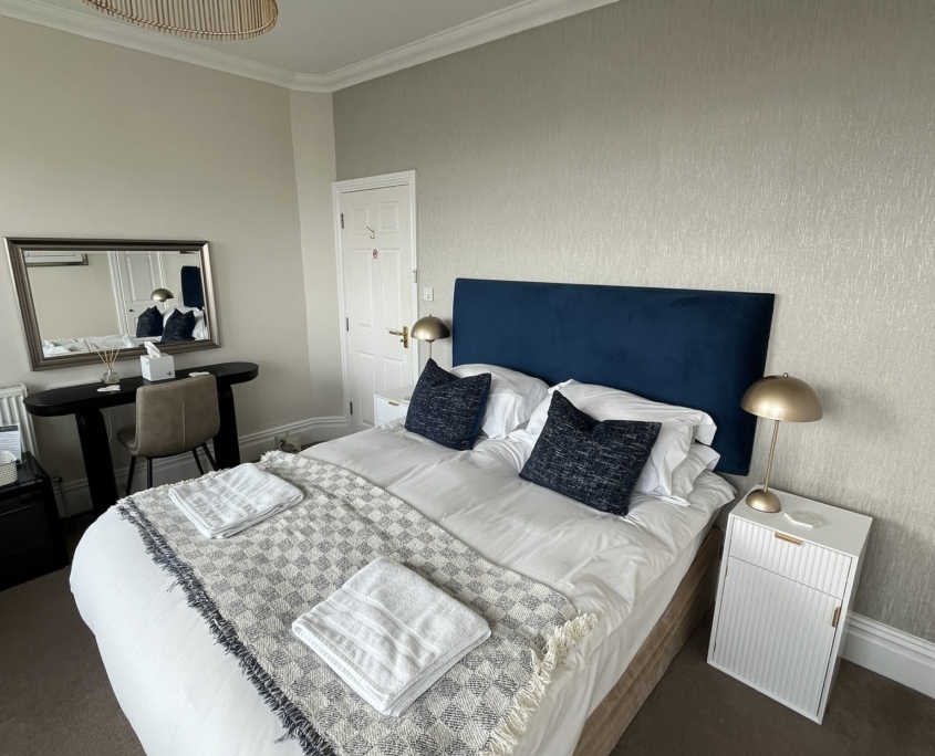 Tides Reach Guest House - Boutique Hotel - Mumbles - Swansea - Wales